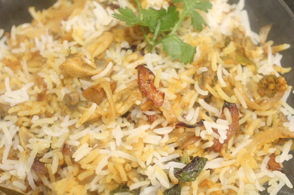 Mushroom Dum Biryani Recipe - MUMMY RECIPES